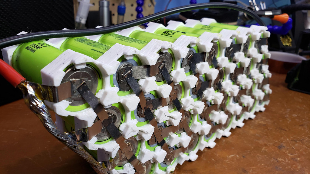 18650 Parametric Hex Cell Battery Pack Holder - Free 3d model on creazilla.com